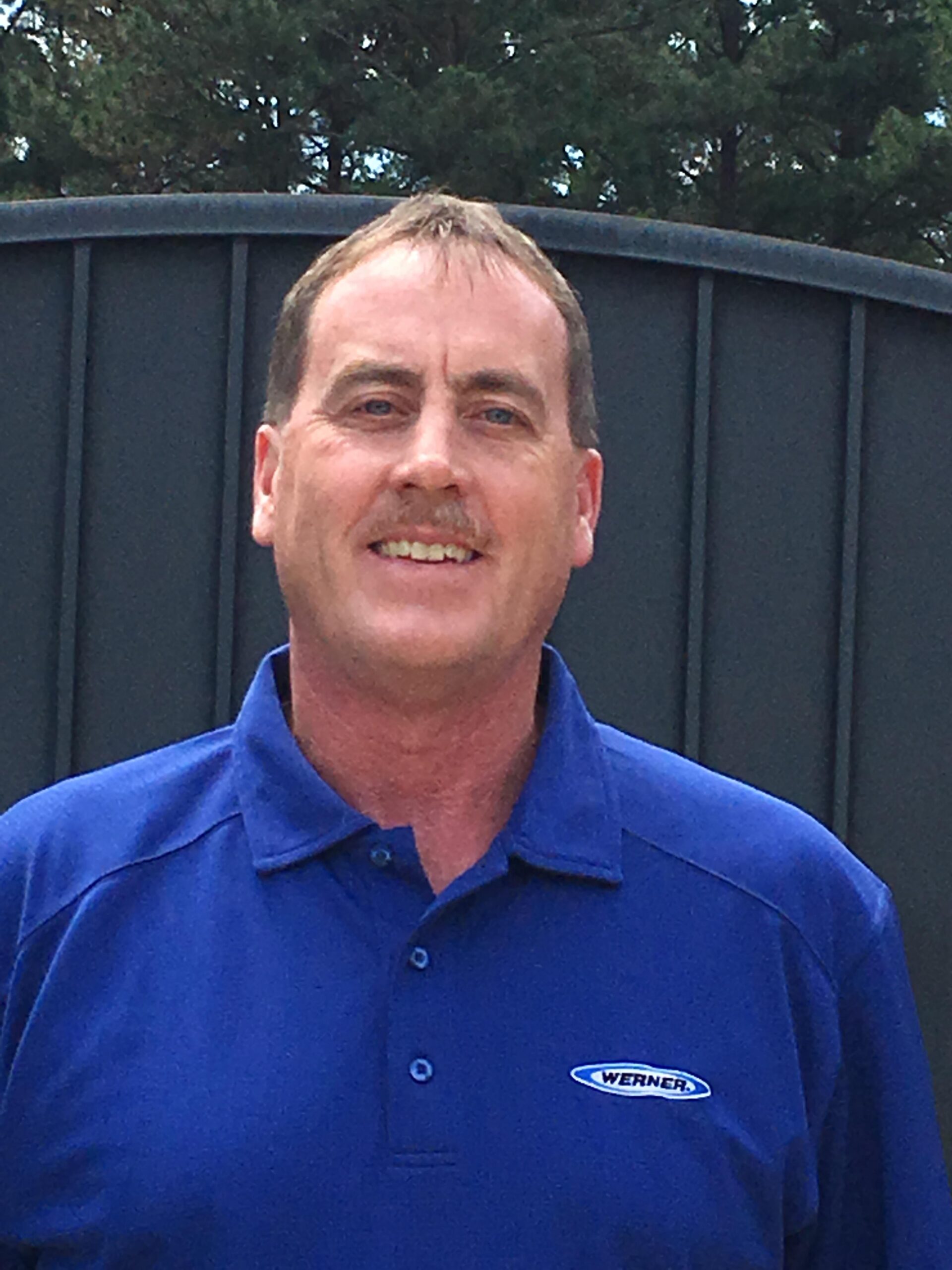 Seguridad tras alcanzar la cima - National Ladder Safety Month